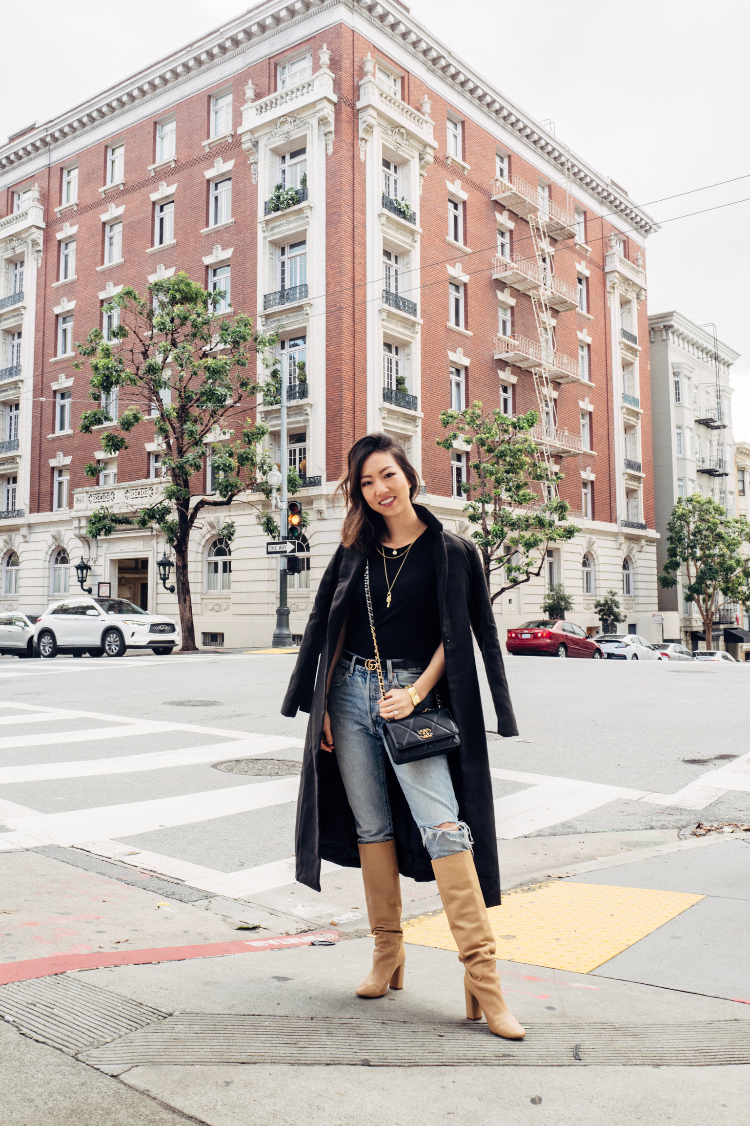 EASY WAYS TO MAKE A TRENCH COAT LOOK MORE FLATTERING – TREND ENVY