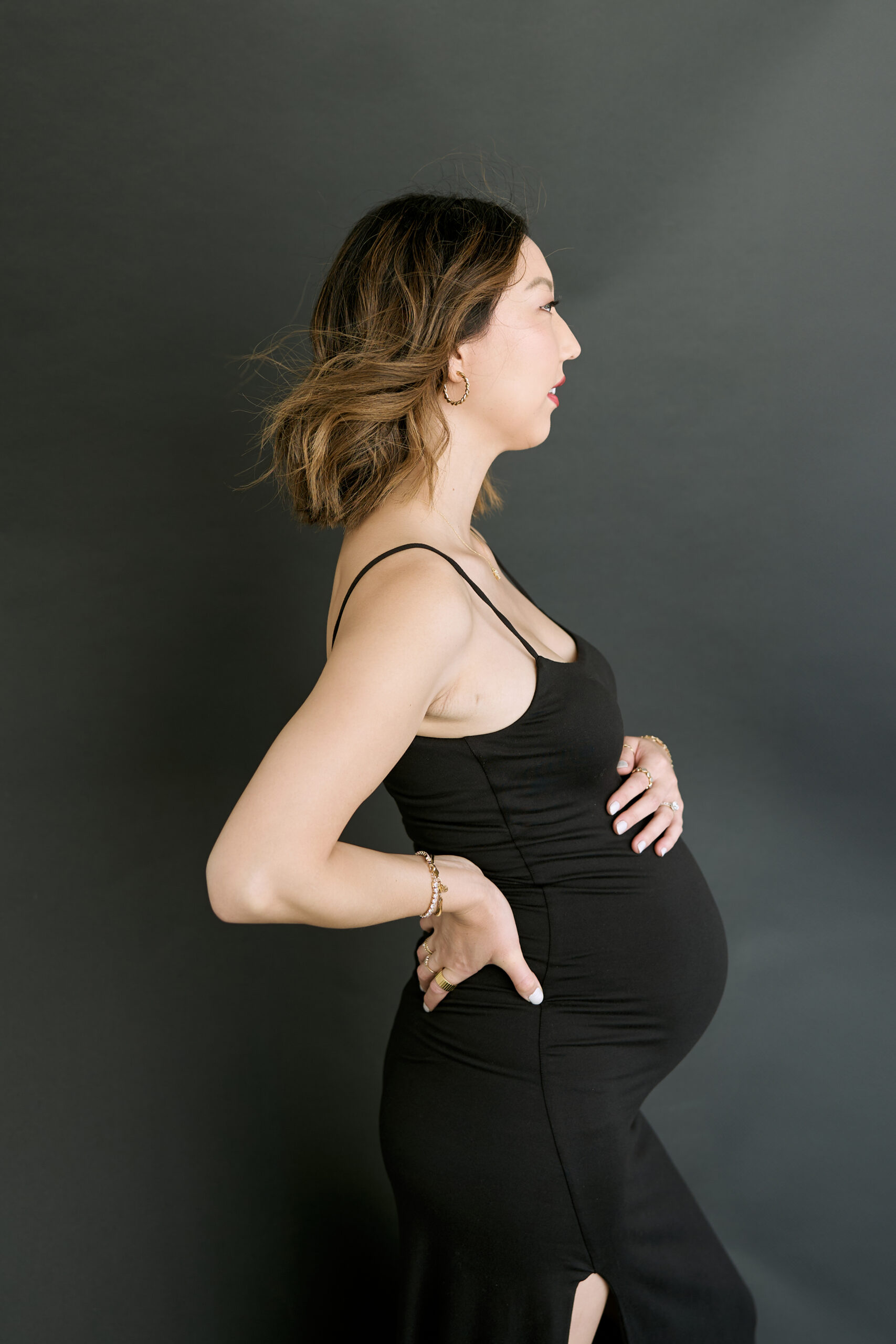 Outfits for a Classic and Timeless Maternity Photoshoot – TREND ENVY